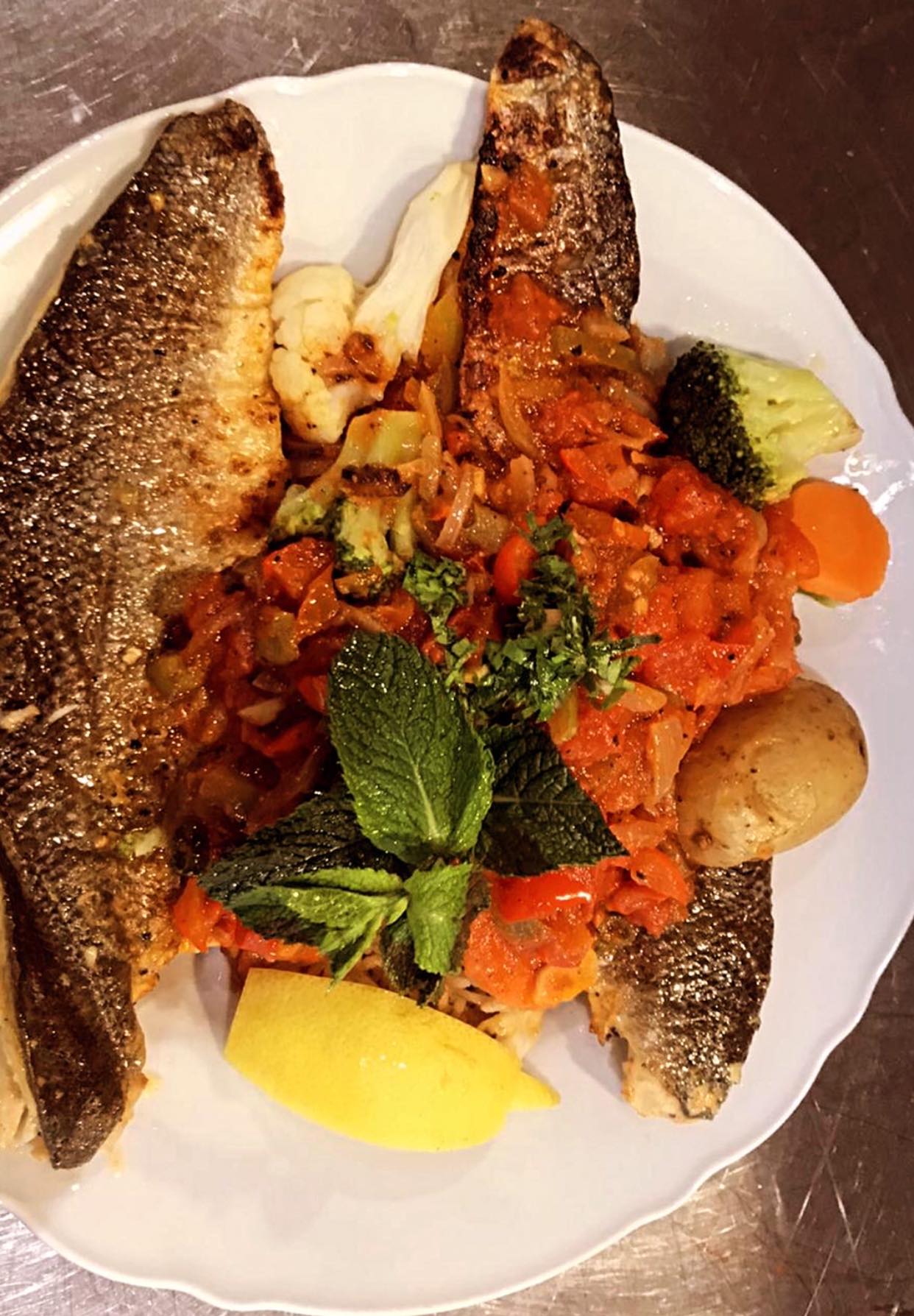 Beirut Rock Restaurant: استمتع بالفطور العربي في قلب لندن